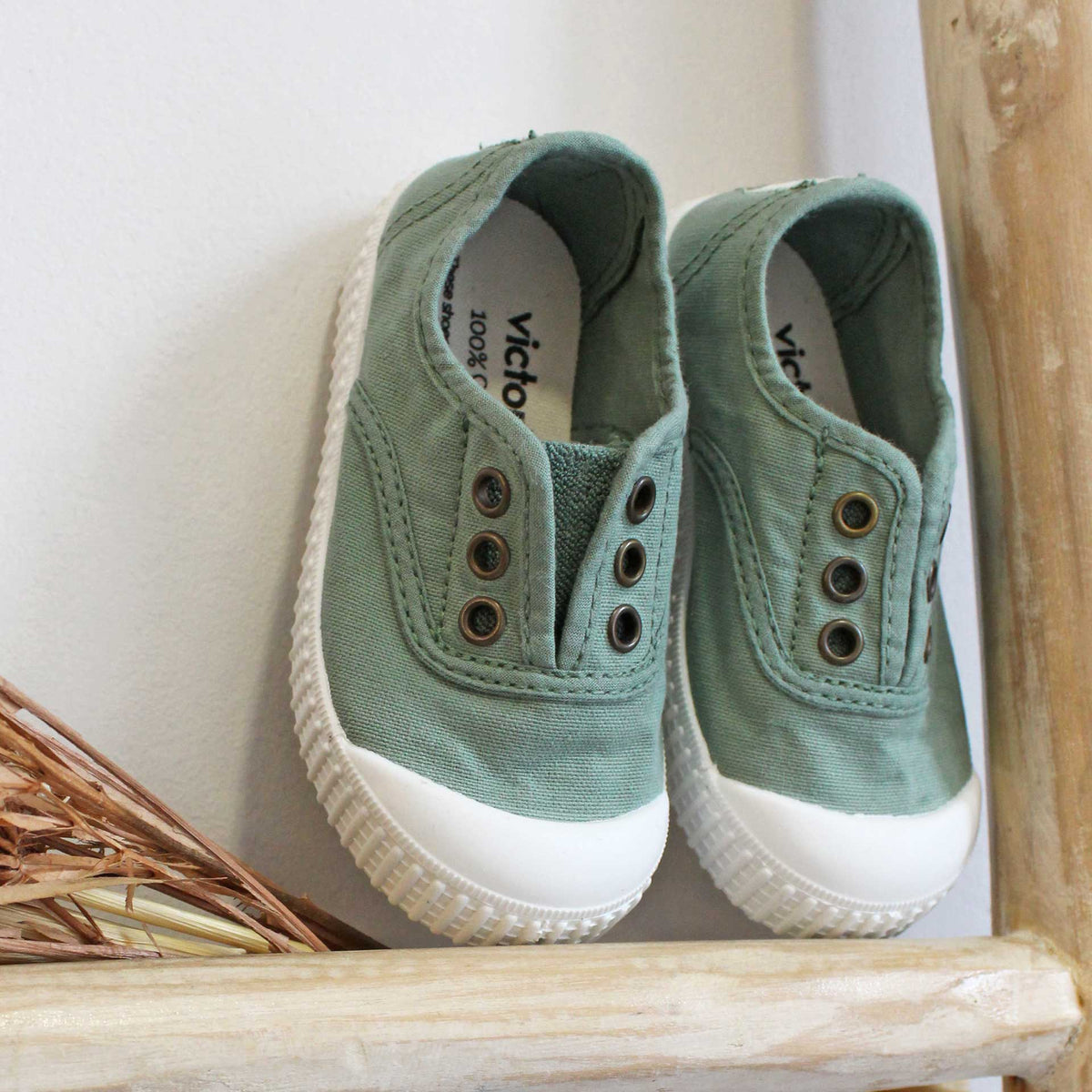 Victoria Kids' canvas Elastic Plimsoll – Pukatuka